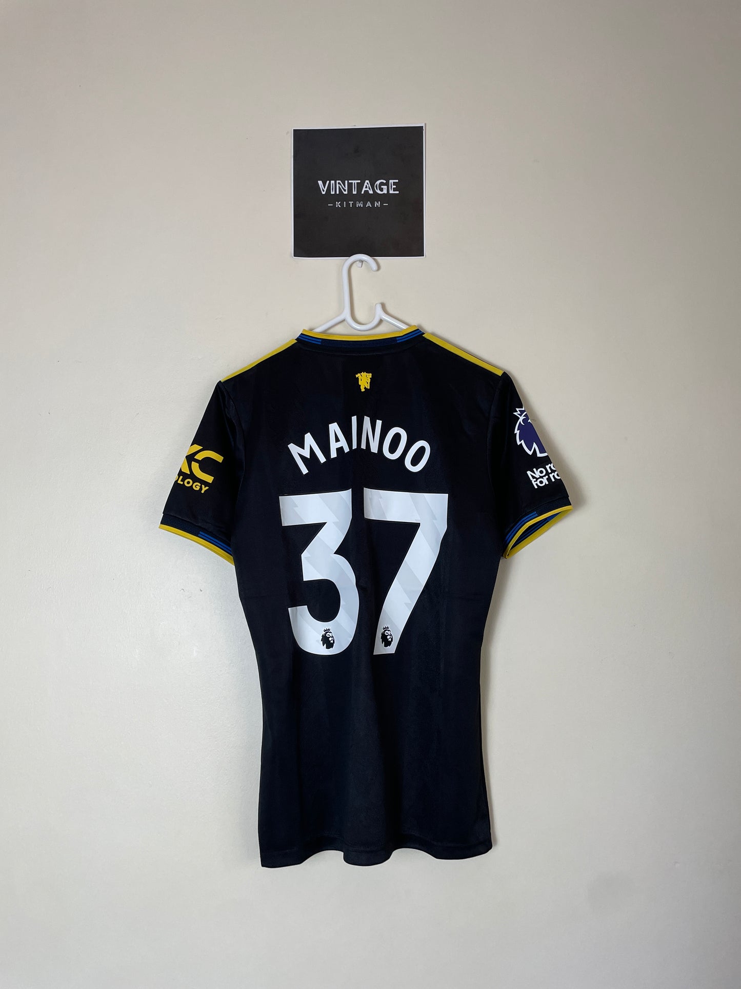 Manchester United 2025/26 Third Player Version #37 MAINOO (M fits like ...